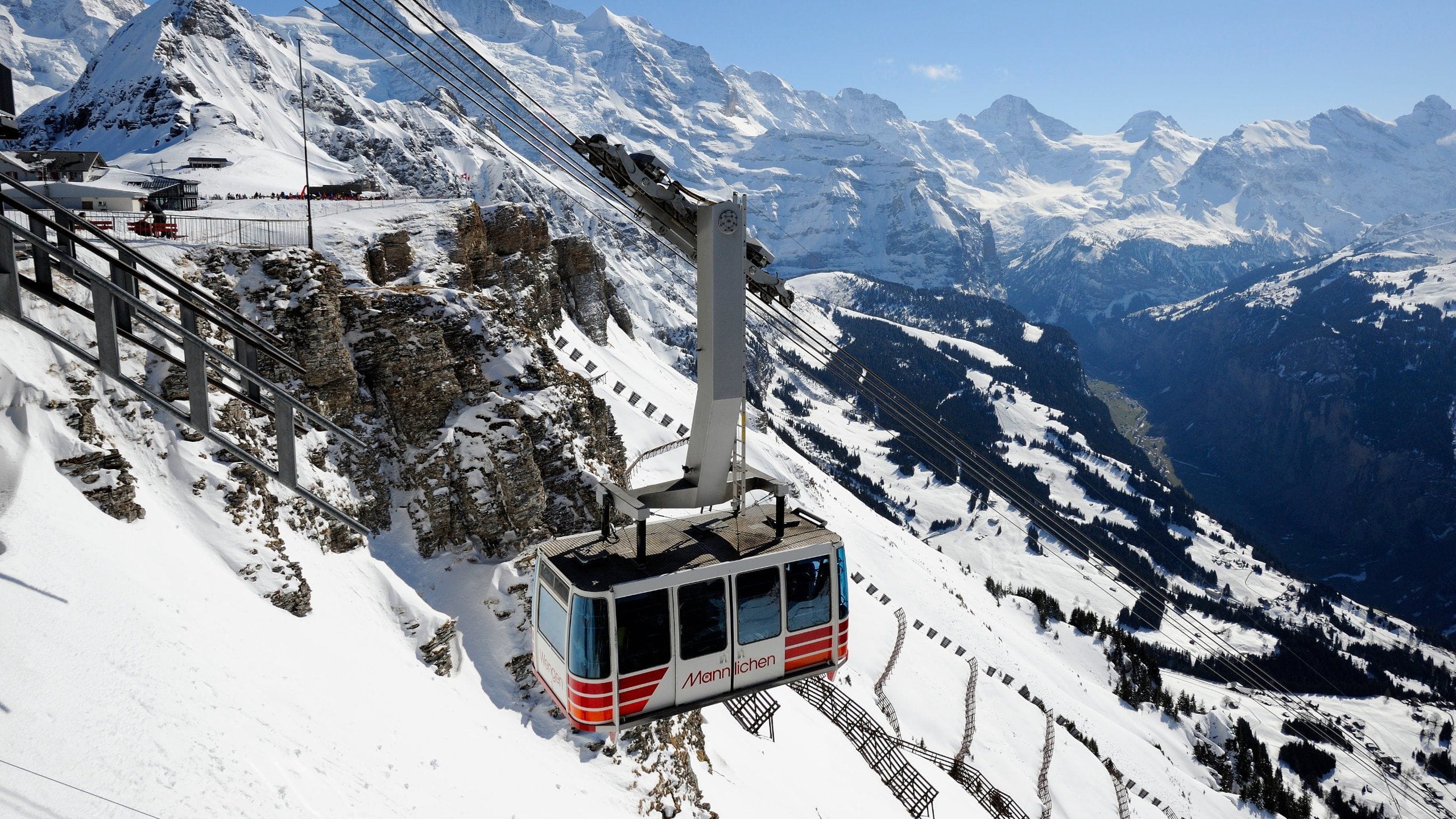 Snowy Paradise Awaits: Captivating Winter Activities in Lauterbrunnen ...