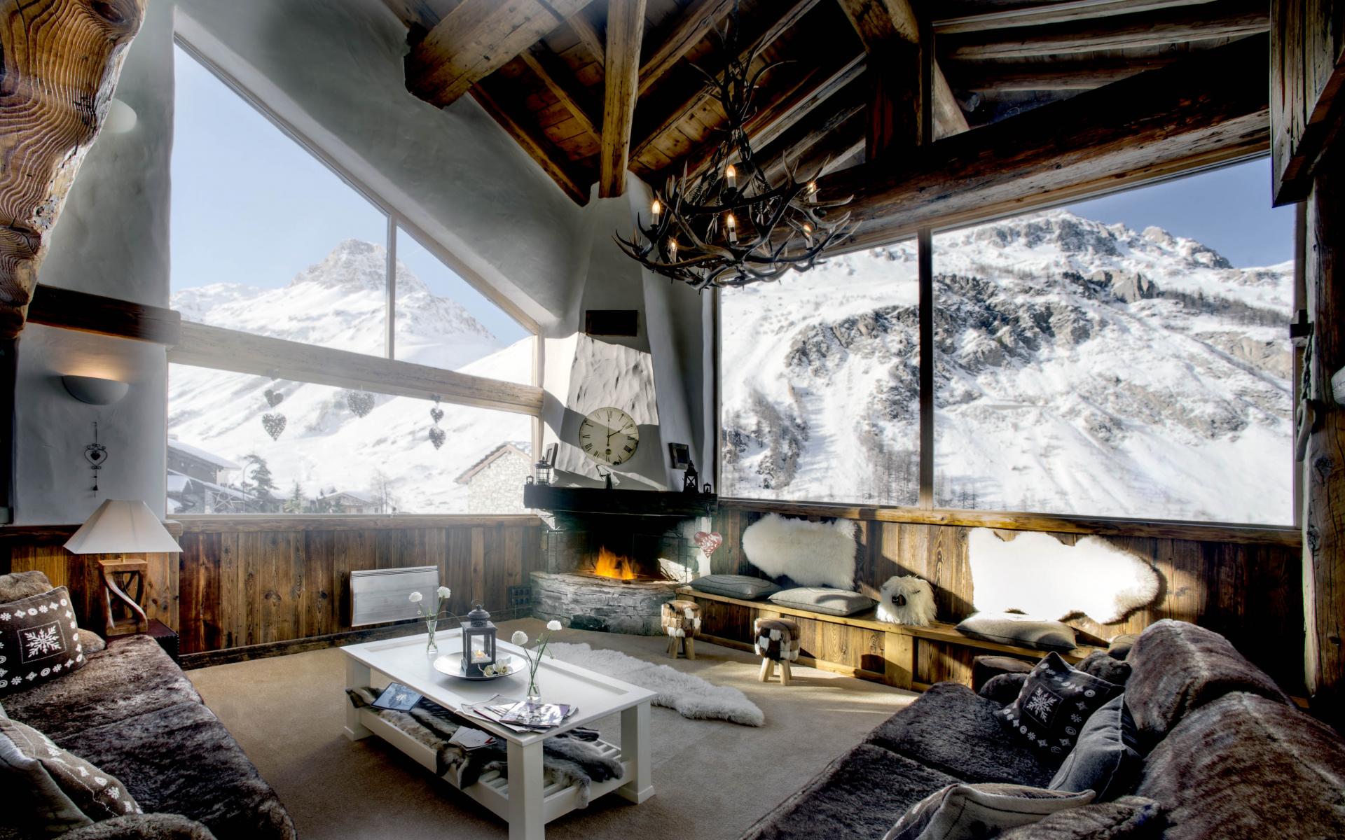 Après-Ski in the Alps: Top Spots, Cozy Chalets, and Local Culture