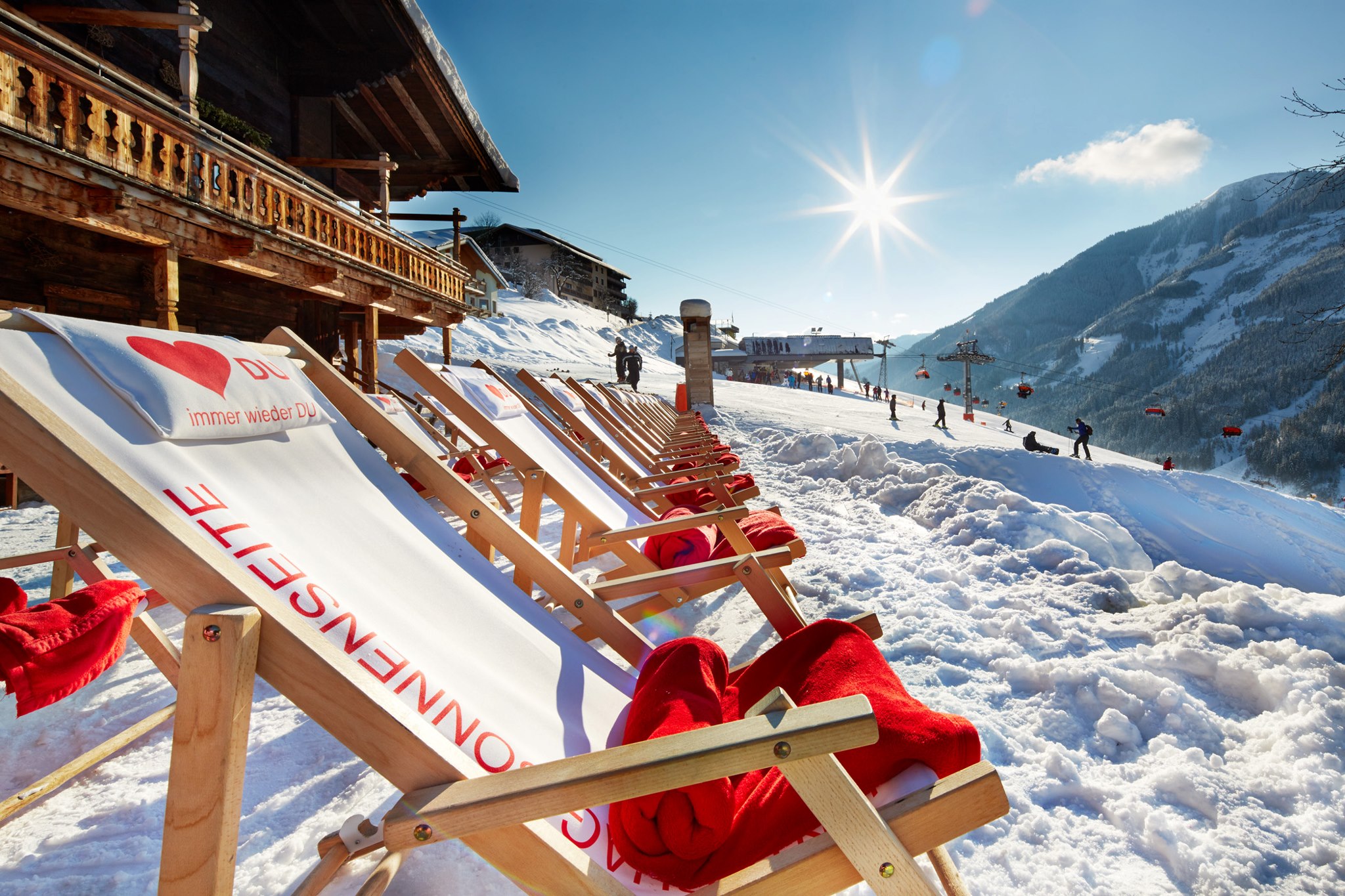 Best Après-Ski Spots in the Austrian Alps
