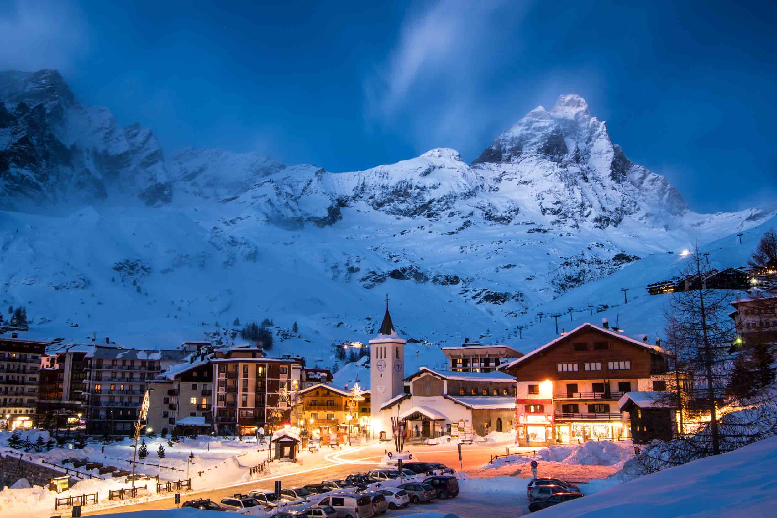 Top Après-Ski Spots in the Italian Alps: Where to Unwind After a Day on ...